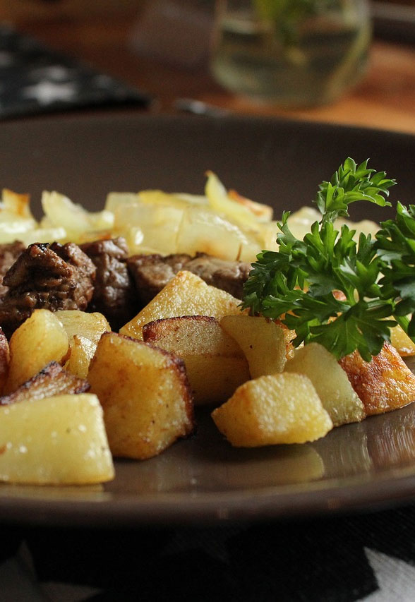 CookFiction - Otik's Spiced Potatoes