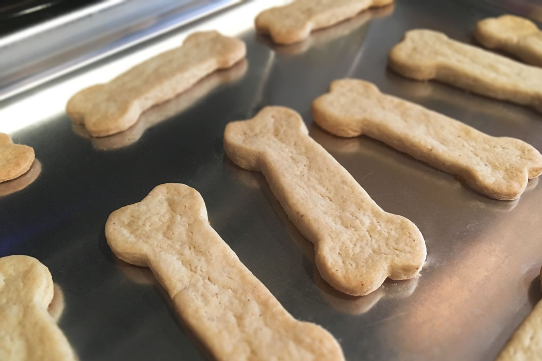 CookFiction - Undertaker's Biscuits